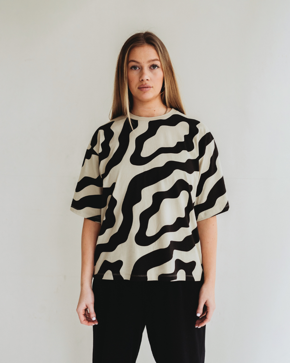 Elsie Whirl Print T-Shirt | Turtledove London